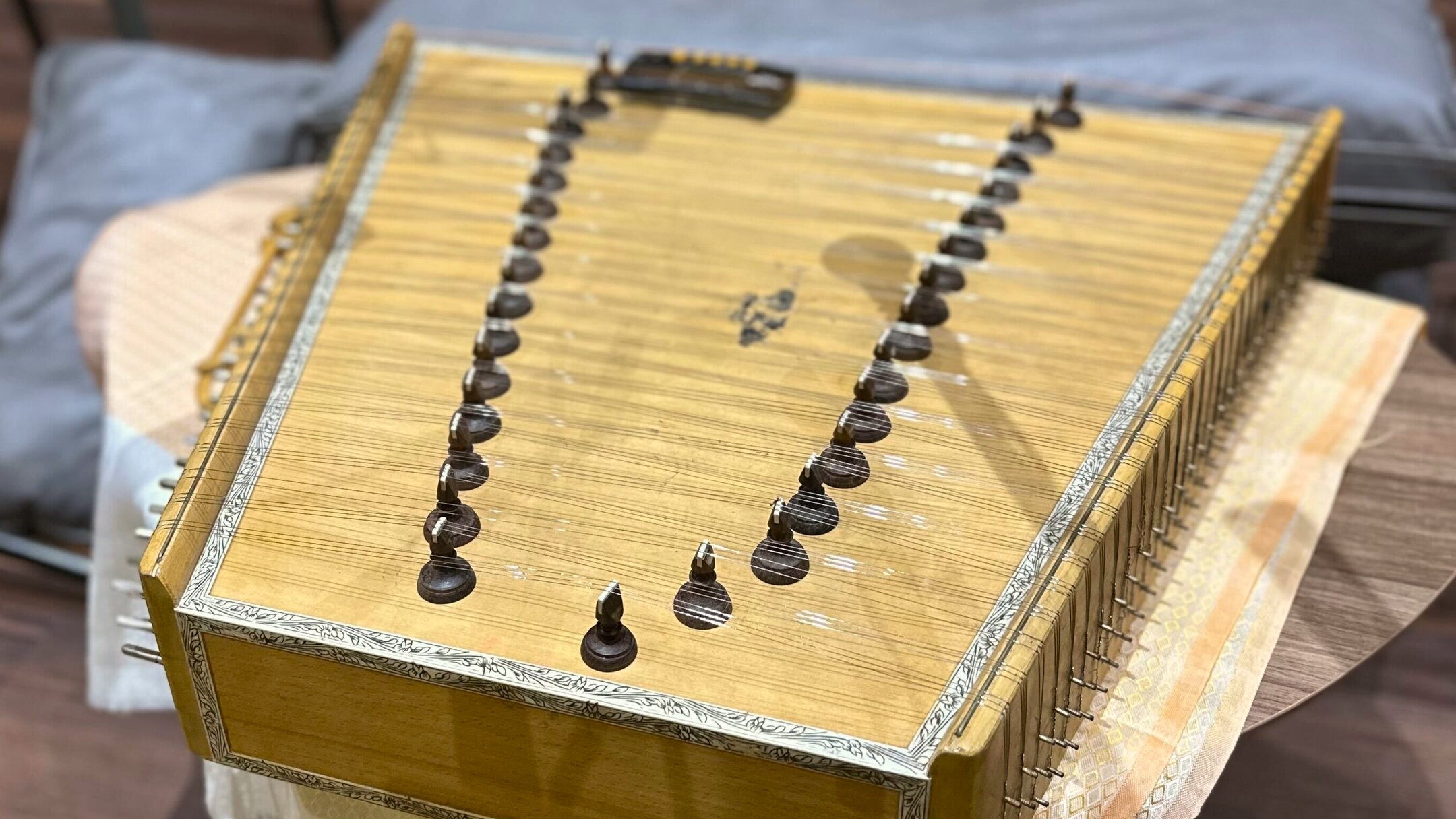 Orchestral Tools - Svara—Indian film orchestra